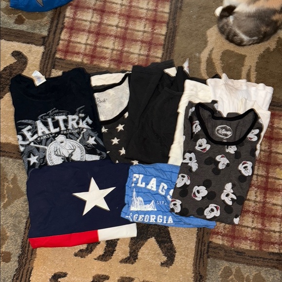 Shirts | 6 Assorted Graphic Tank Tops Tshirts Collection | Poshmark